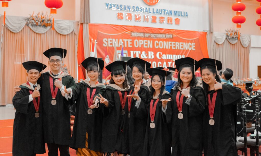 About Us - IB IT&B